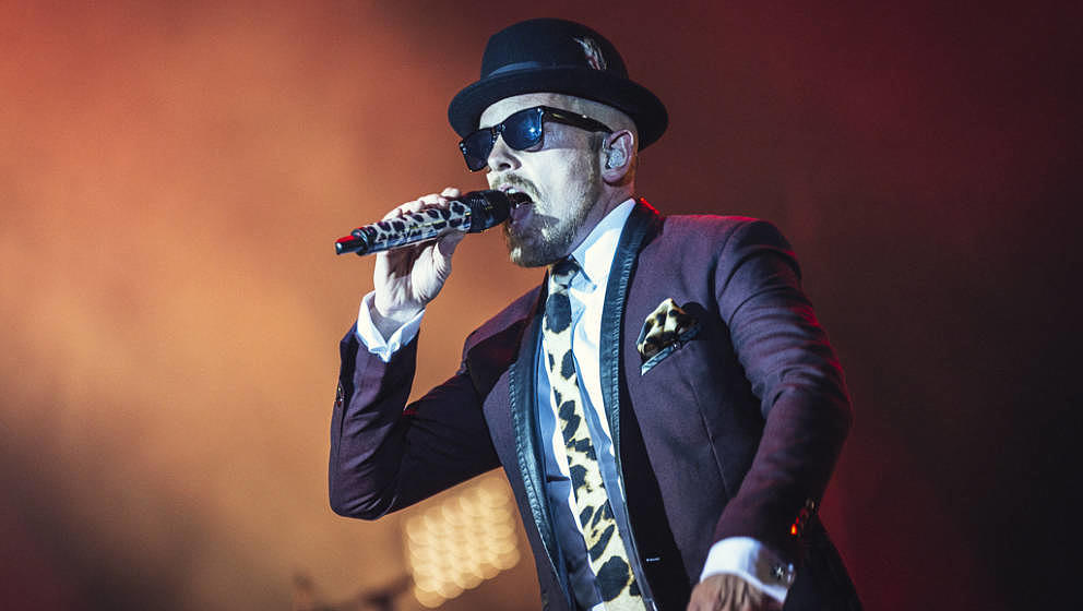 Jan Delay und Kool Savas rappen in der DISKOTEQUE - Musikexpress