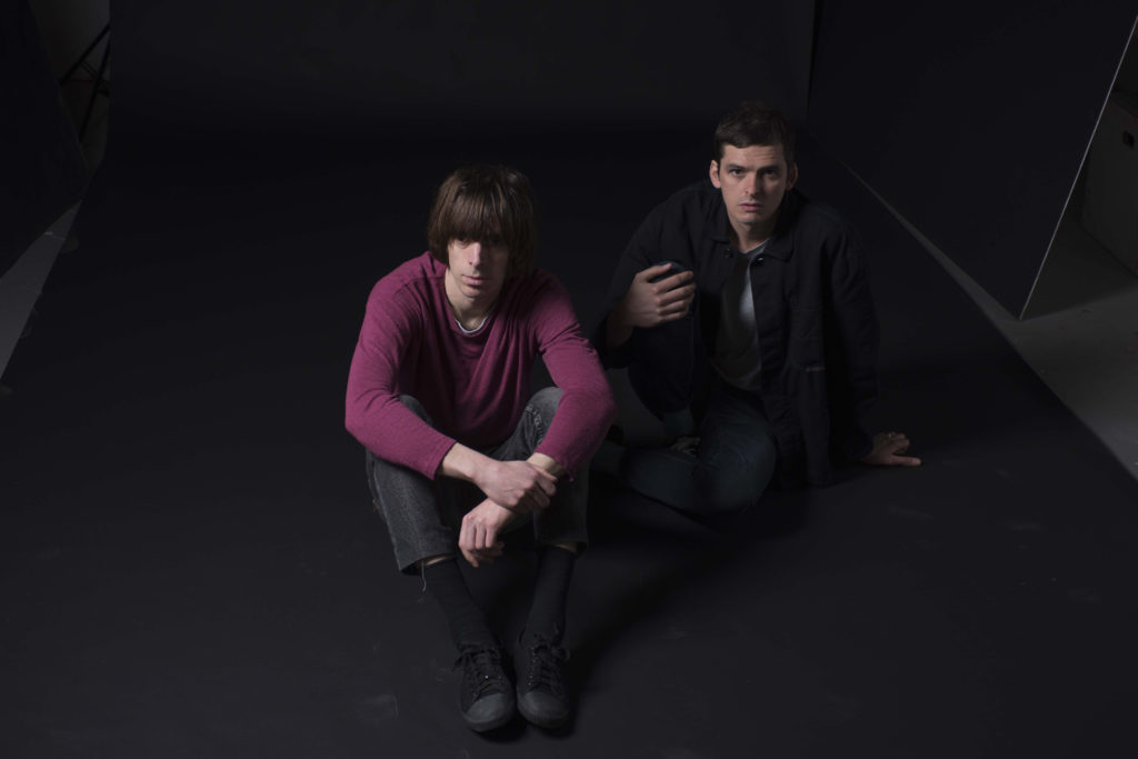 Songpremiere: Ultimate Painting lassen den Song „Bills“ aus ihrem ...