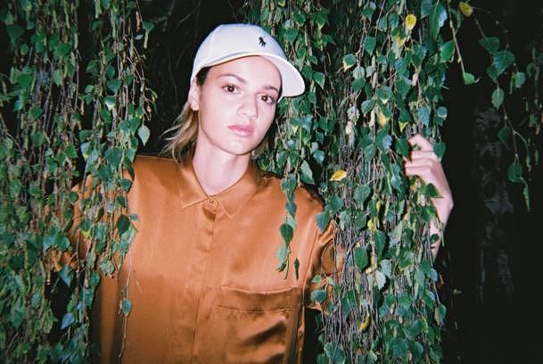 Mavi Phoenix im Interview: „Ich bin gar nicht cool” - Musikexpress