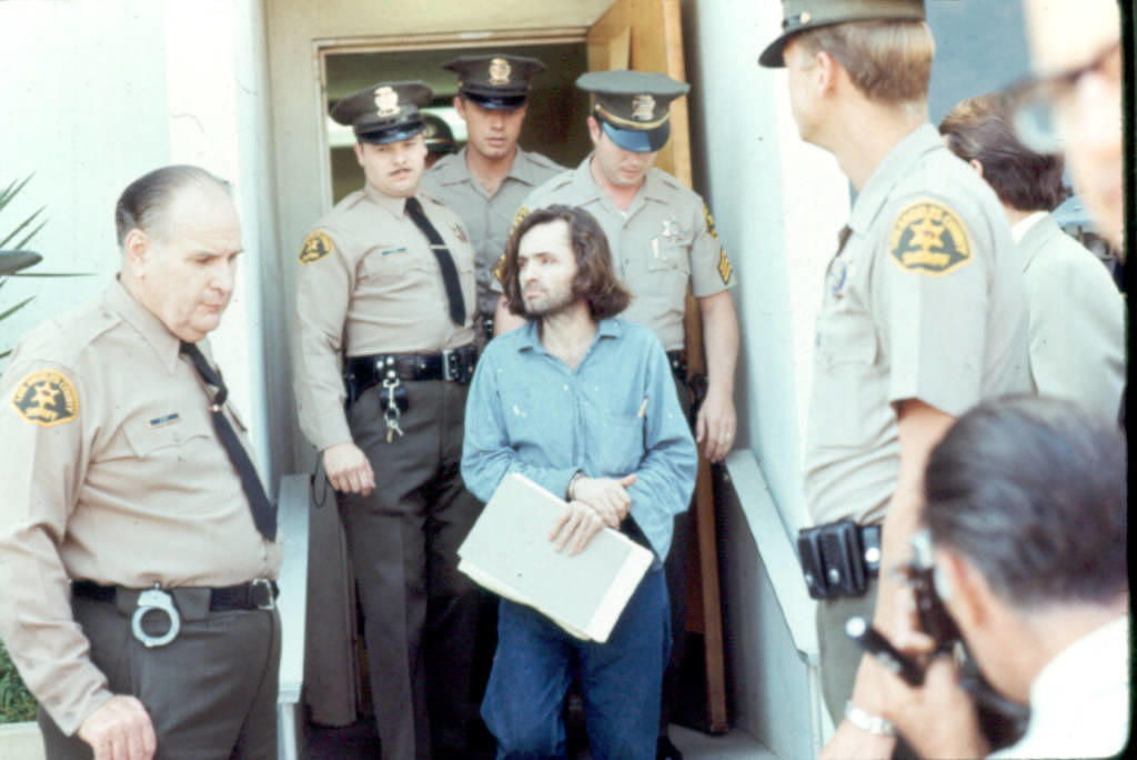Charles Manson beerdigt – zu Songs der Beach Boys und Guns N’Roses