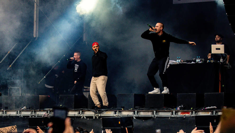 K.I.Z. kündigen neues Album an & teilen Single „Berghainschlange“