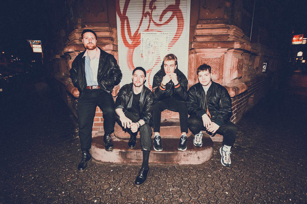 FIBEL: Dieses Video zeigt die Live-Qualitäten der Post-Wave-Band