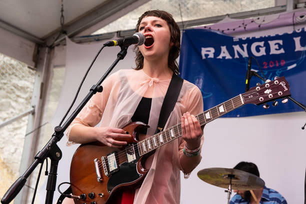 Gurr: Das Berliner Duo kündigt Europa-Tour an - Musikexpress