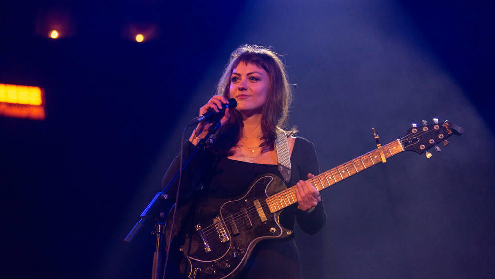 Angel Olsen performt neuen Song „Time Bandits“