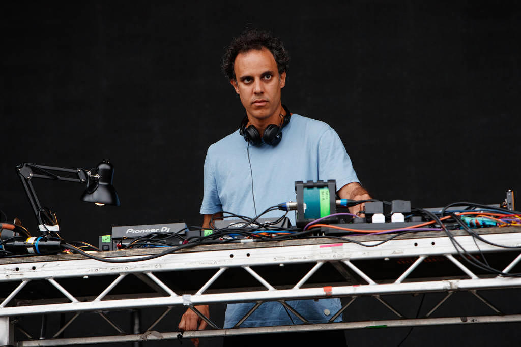 Four Tet: exklusive Berlin-Show mit 42.000 Lichtern und Surround Sound