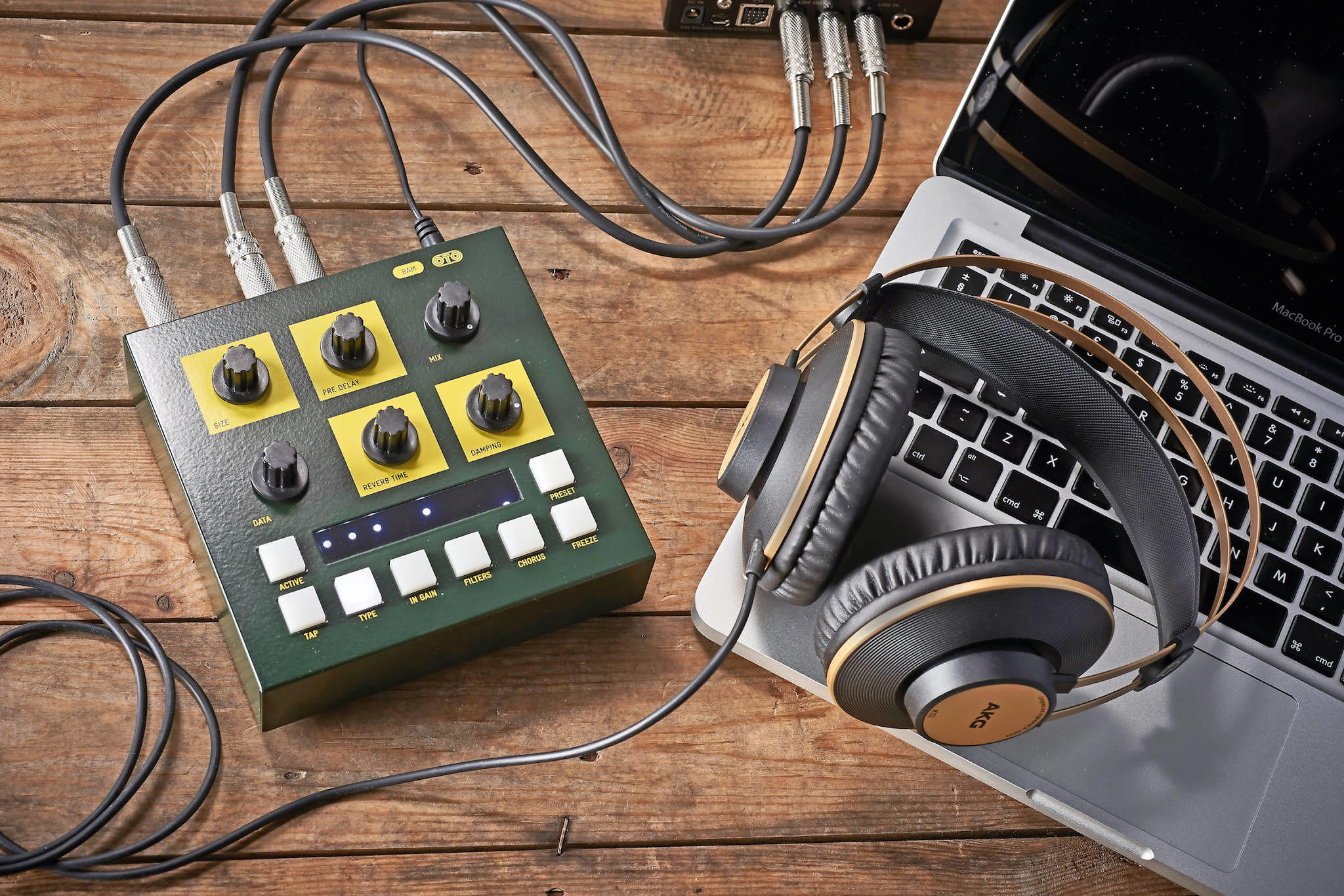 T-low verkündet Karriereende