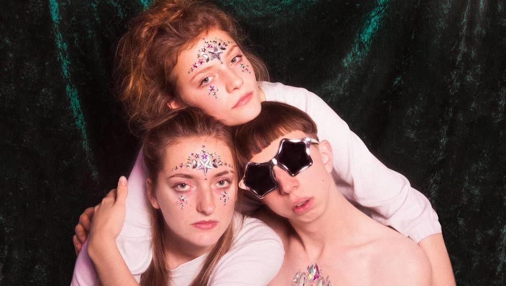 „Babylon Berlin“-Soundtrack: Titelsong „Zu Asche, zu Staub“ im Stream