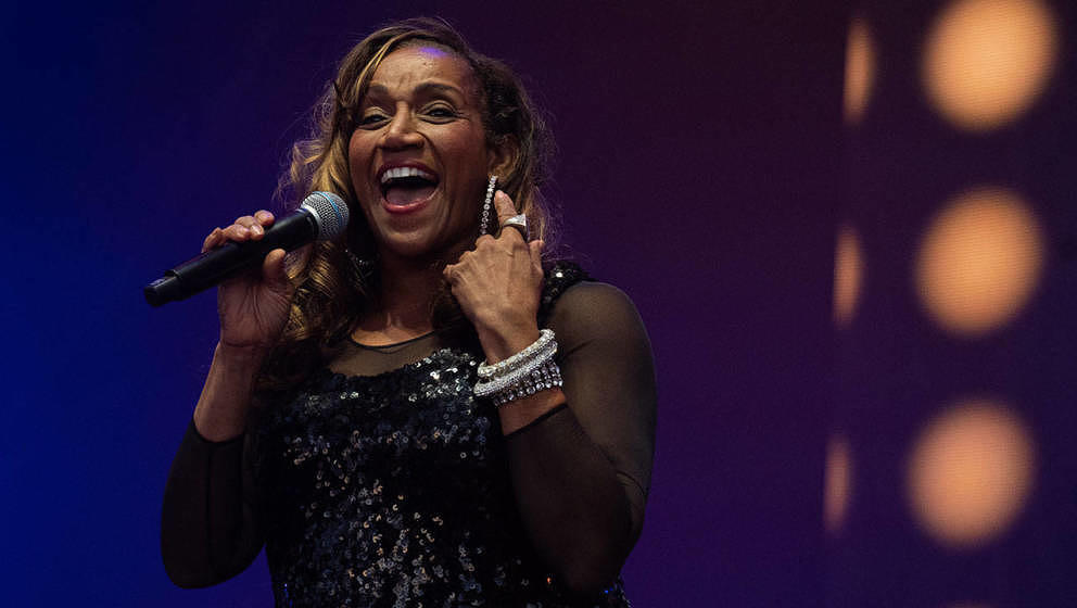 #DaheimDabeiKonzerte: Erlebt Kathy Sledge (Sister Sledge) im Stream ...