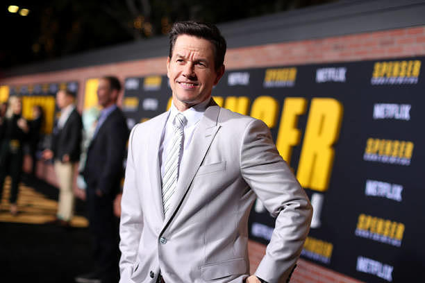Für seine Rolle in „Father Stu“: Mark Wahlberg trank Olivenöl, um ...