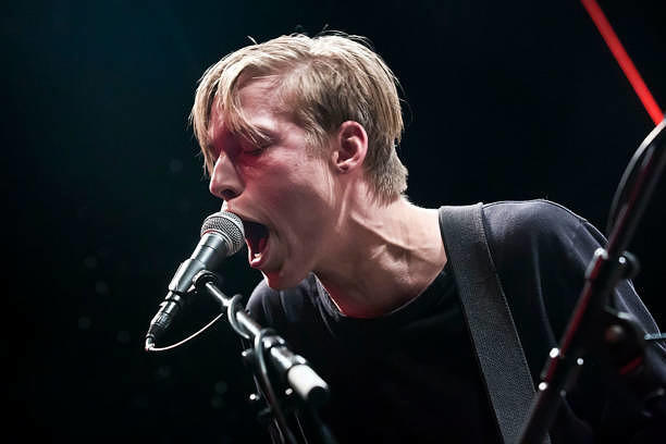 Max Rieger kündigt neues Album an & teilt erste Single