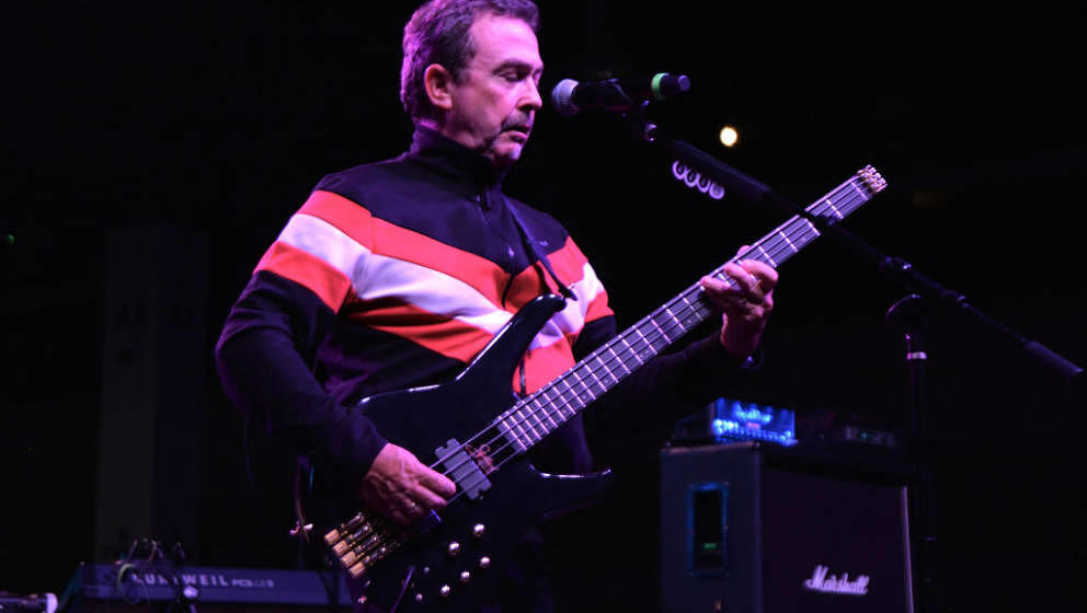 Tony Lewis, Sänger von The Outfield, ist gestorben