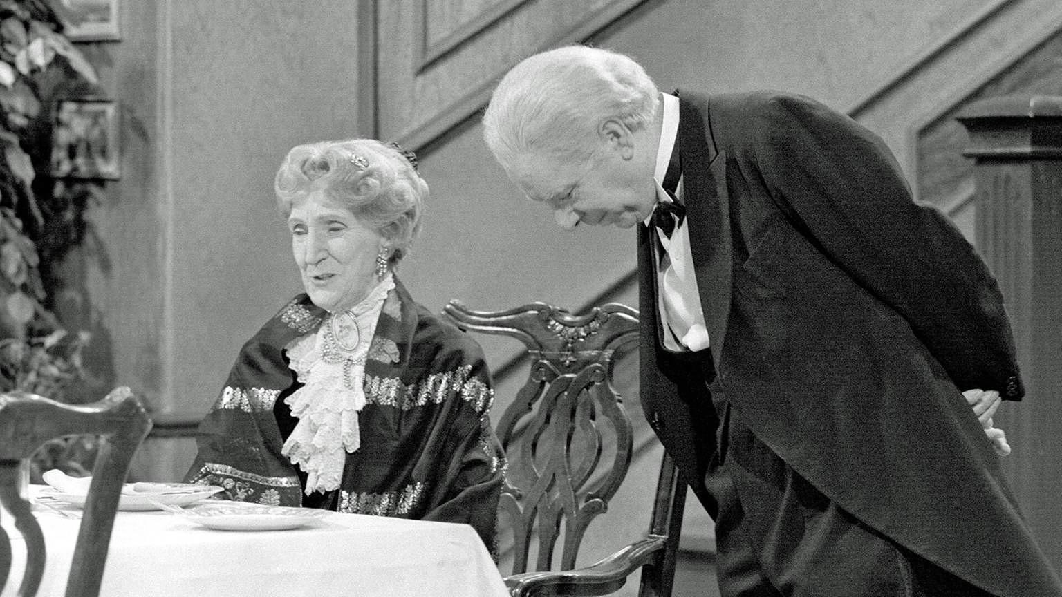 60 Jahre „Dinner for One“: Das sind die Sendetermine 2023 - Musikexpress