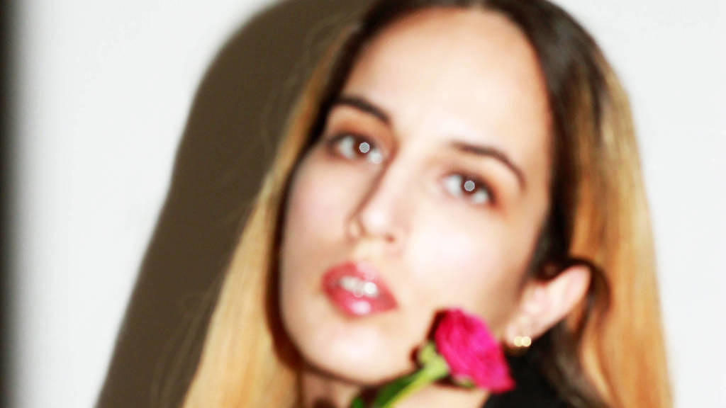 EBOW: QUEER AF EP II und neue Single „Shorty” zum Valentinstag ...