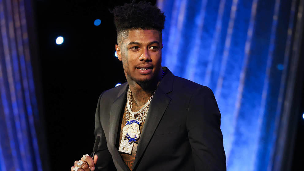 Rapper Blueface wegen Mordversuch in Las Vegas verhaftet - Musikexpress