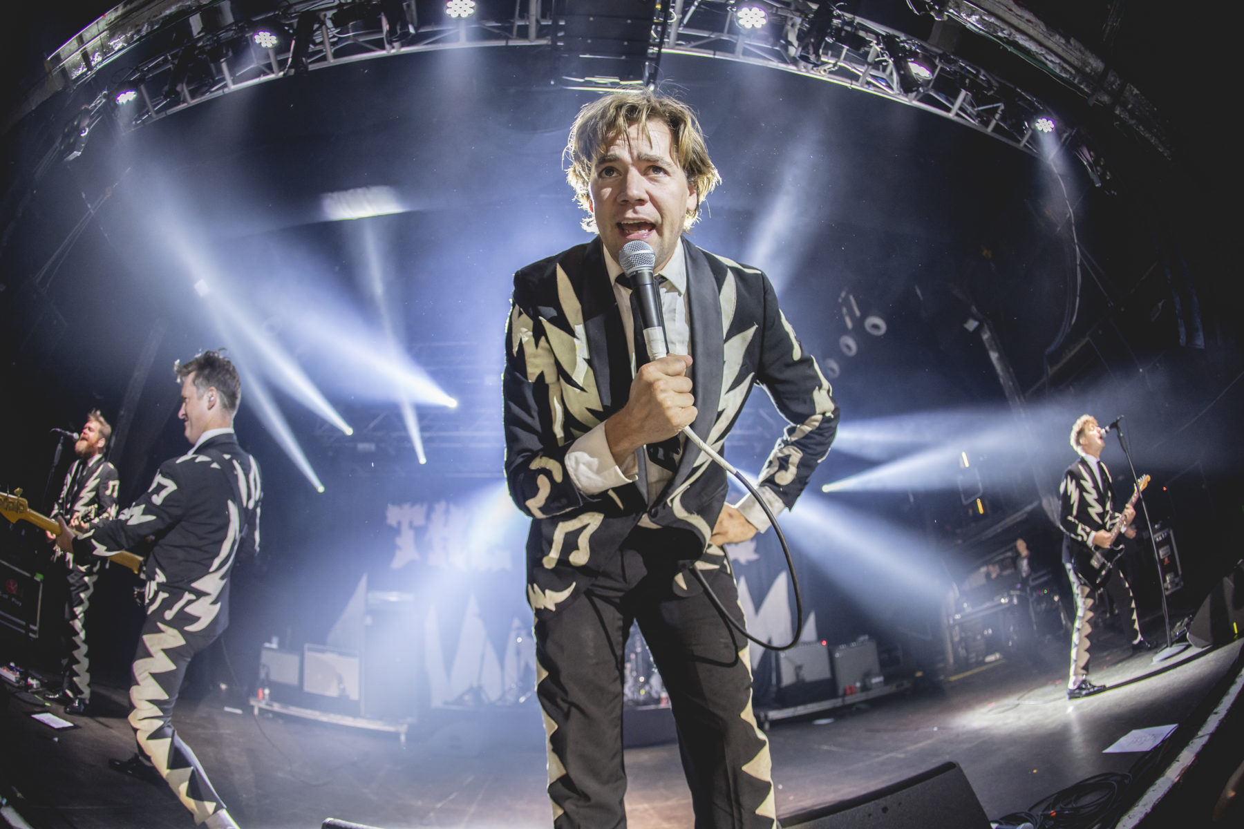The Hives kündigen neues Album THE DEATH OF RANDY FITZSIMMONS an