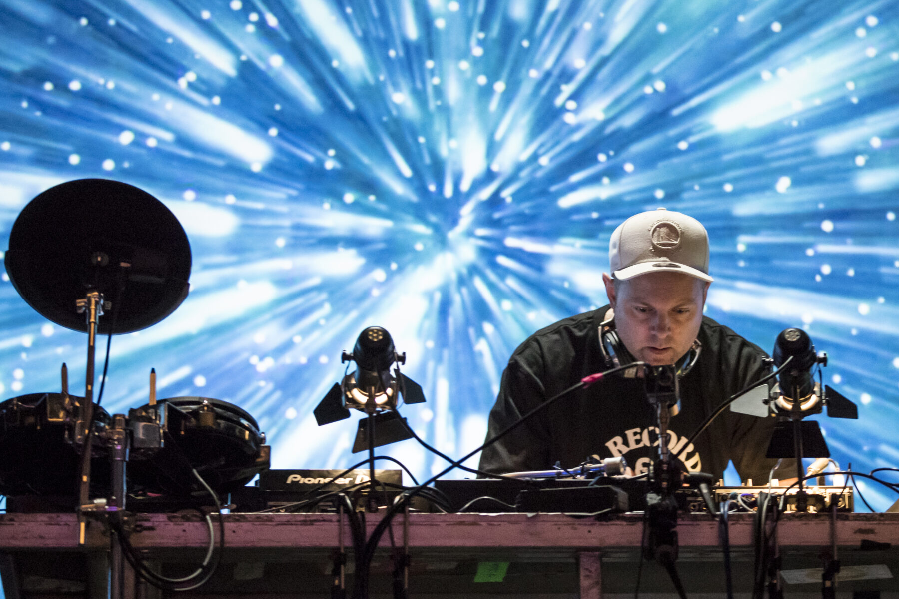 MUSIKEXPRESS präsentiert: DJ Shadow live am 6. März 2024 in Berlin