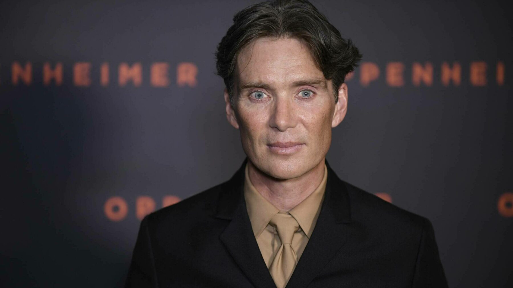 „Oppenheimer“: Wie David Bowies „Thin White Duke“ Cillian Murphy ...
