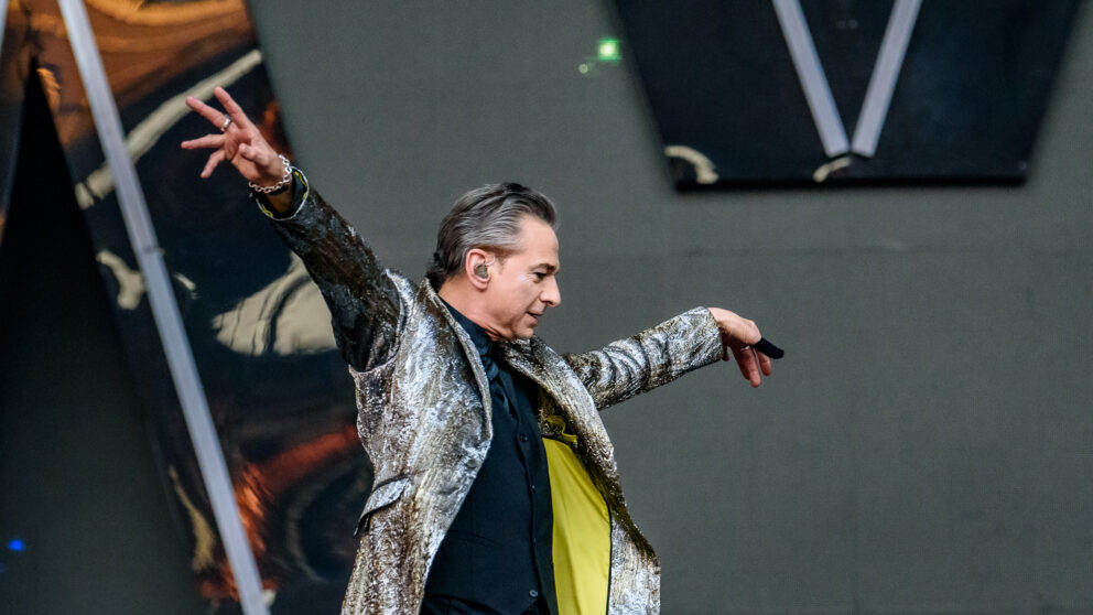 Depeche Mode live in Berlin: „Die unerträgliche Vergänglichkeit des ...