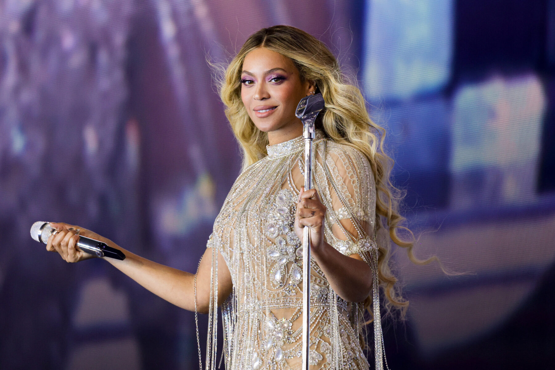 Beyoncé covert „Blackbird“: So klingt ihre Version des Beatles-Songs ...