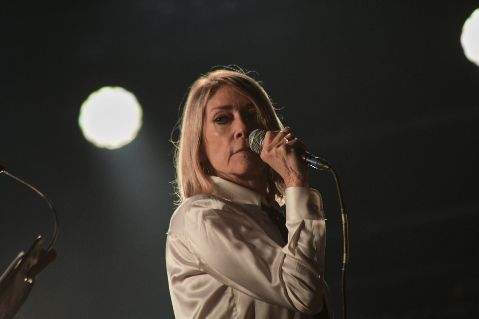Kim Gordon im Interview: Wut auf Spotify, Lust auf Freiheit