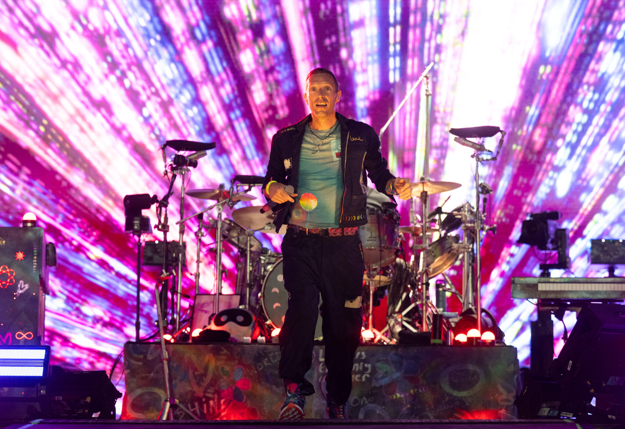 Coldplay: Neuer Song „We Pray“ gleich mit mehreren Gaststars