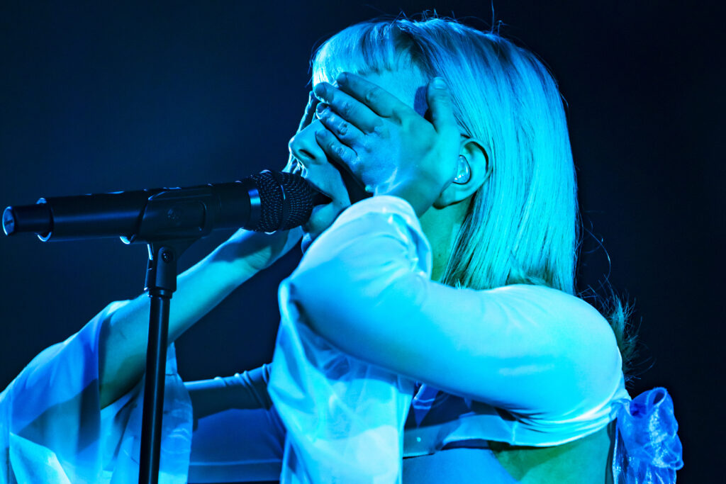 Review: Oklou - CHOKE ENOUGH - Musikexpress