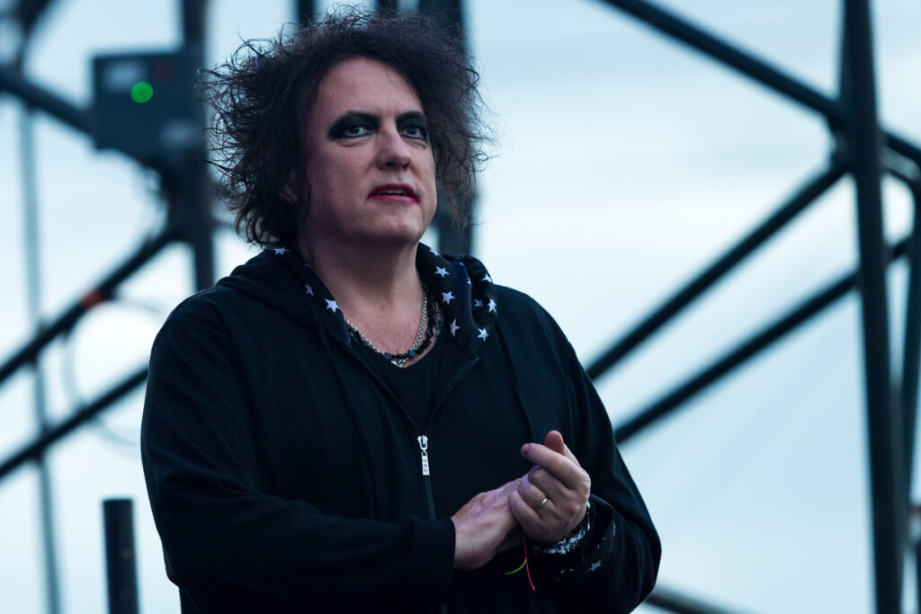 Robert Smith: Nächsten zwei Cure-Alben sind „ready“! - Musikexpress